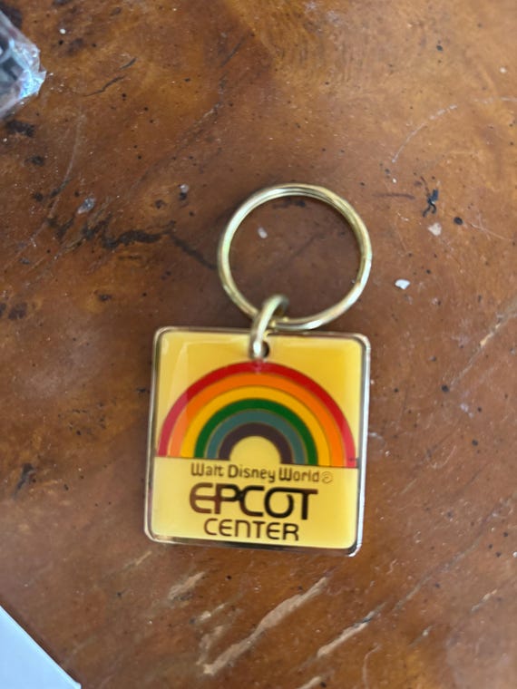 1980s Disney’s Epcot keychain - Gem