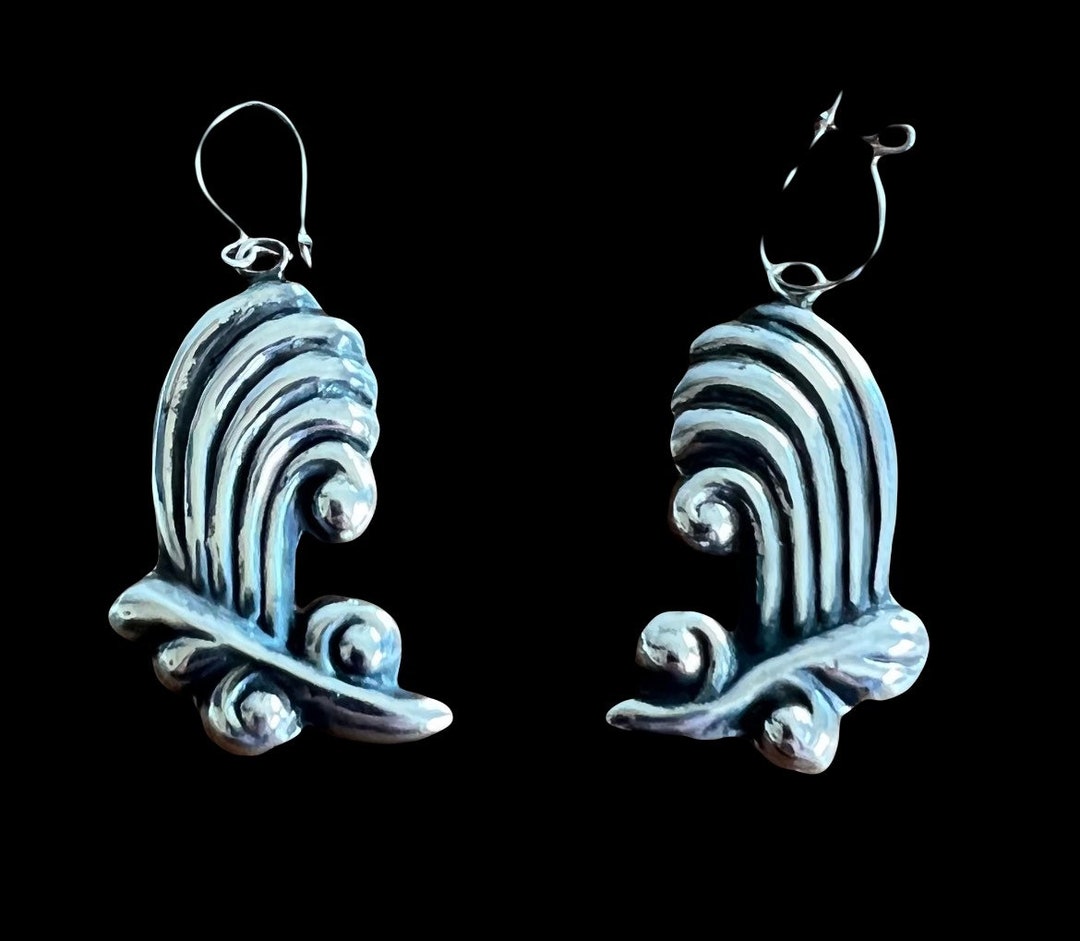 Margot De Taxco Style Mexico Sterling Silver Art Deco Repousse Wave Scroll Earrings - Etsy