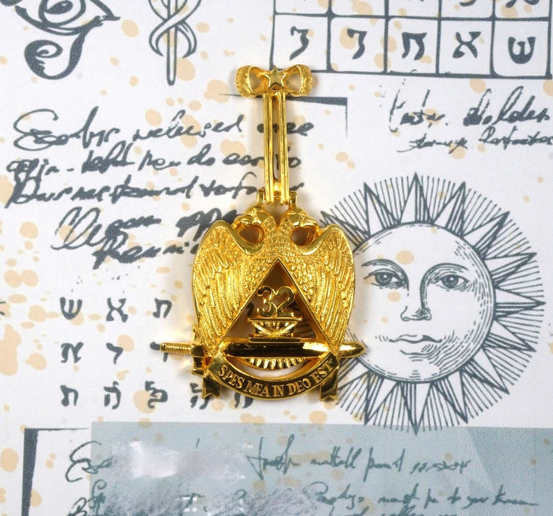Masonic Pendant, Masonic Symbol, 14 Gold, Hand Engraving - Etsy
