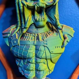 Predator Bust | Multiple Sizes (S-XL) | Statues & Figures | Halloween ...