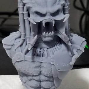 Predator Bust | Multiple Sizes (S-XL) | Statues & Figures | Halloween ...
