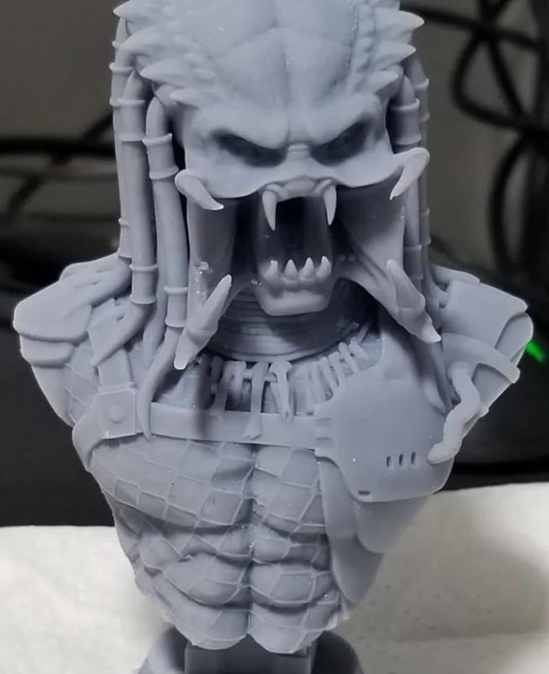 Predator Bust | Multiple Sizes (S-XL) | Statues & Figures | Halloween ...
