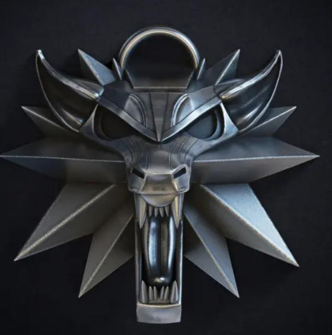 Witcher Wolf Medallion | the Witcher | Cosplay Props - Etsy