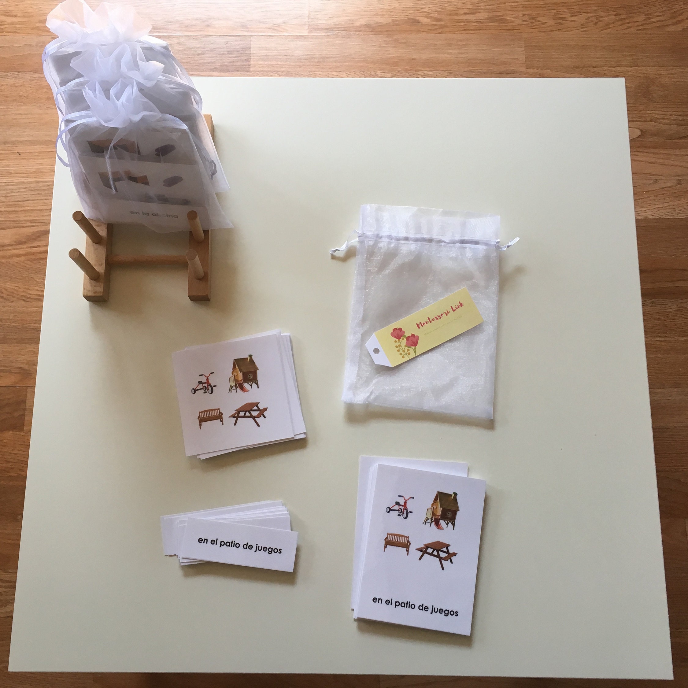 SPANISH Montessori Classified Cards with Pouch Laminated and | Etsy