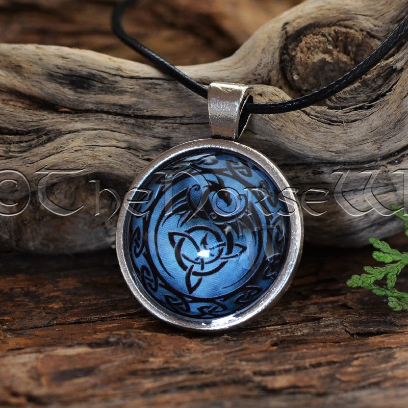 Dragon Triquetra Necklace - Etsy