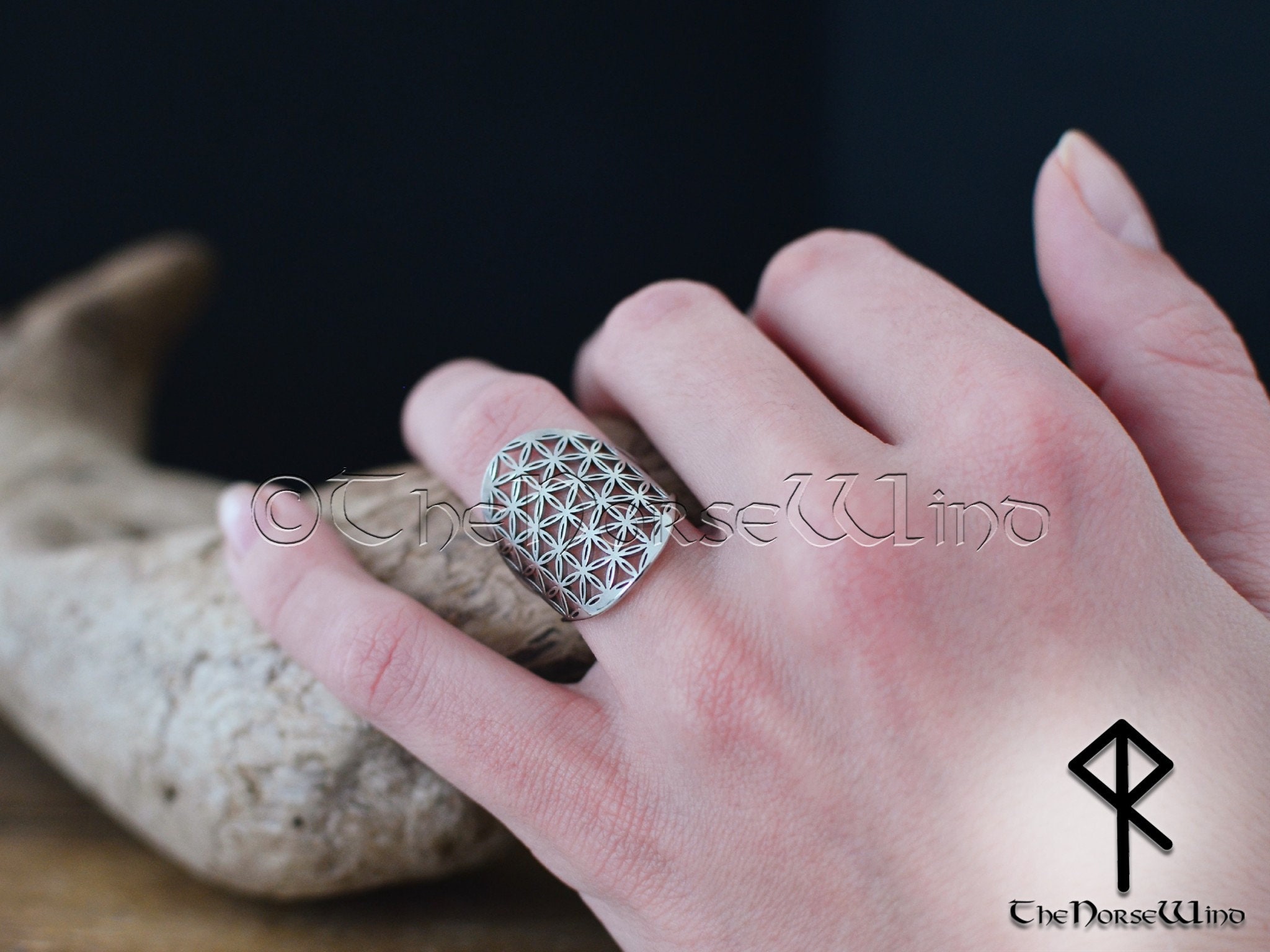 Viking Nine Realms Ring, Shieldmaiden’s Triquetra Ring, Celtic Trinity ...