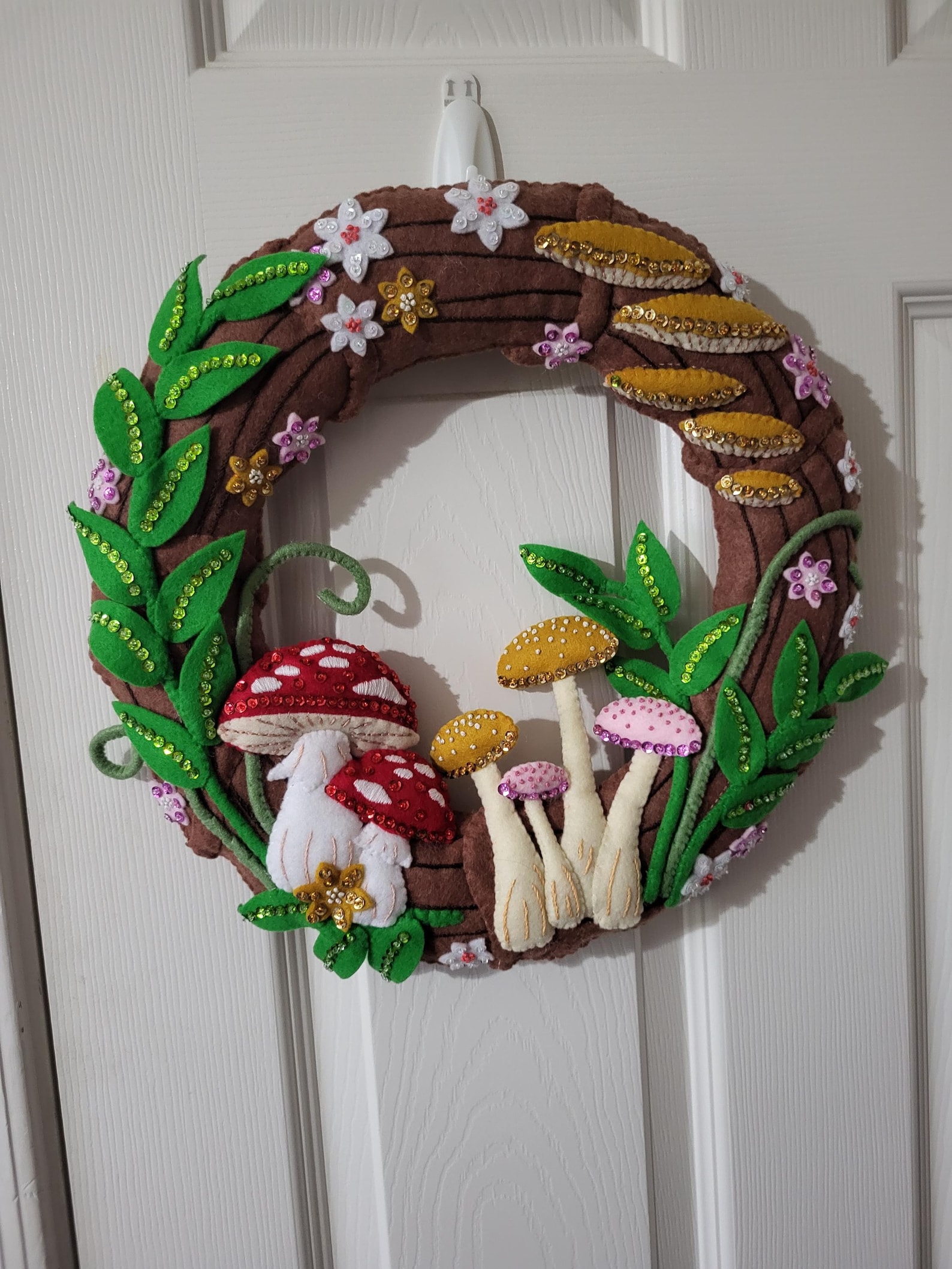16 Inches Round Easer Mushroom Magic Felt Wreath - Etsy