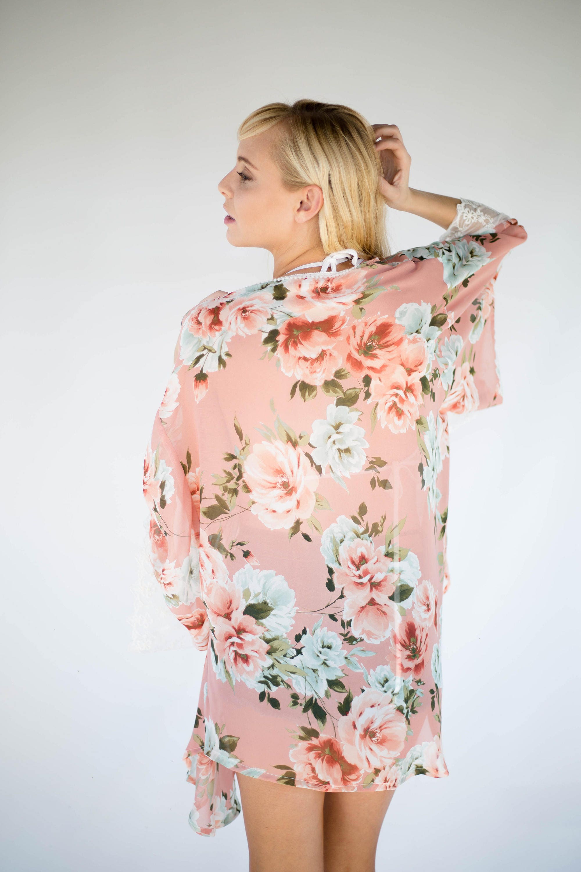 Pink Floral Kimono Robe with Lace Trimmed Sleeves - Etsy Polska