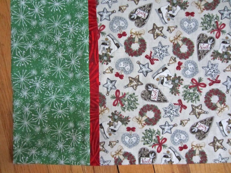 Traditional Balmoral Castle Christmas Trinkets Adorn This Cotton ...