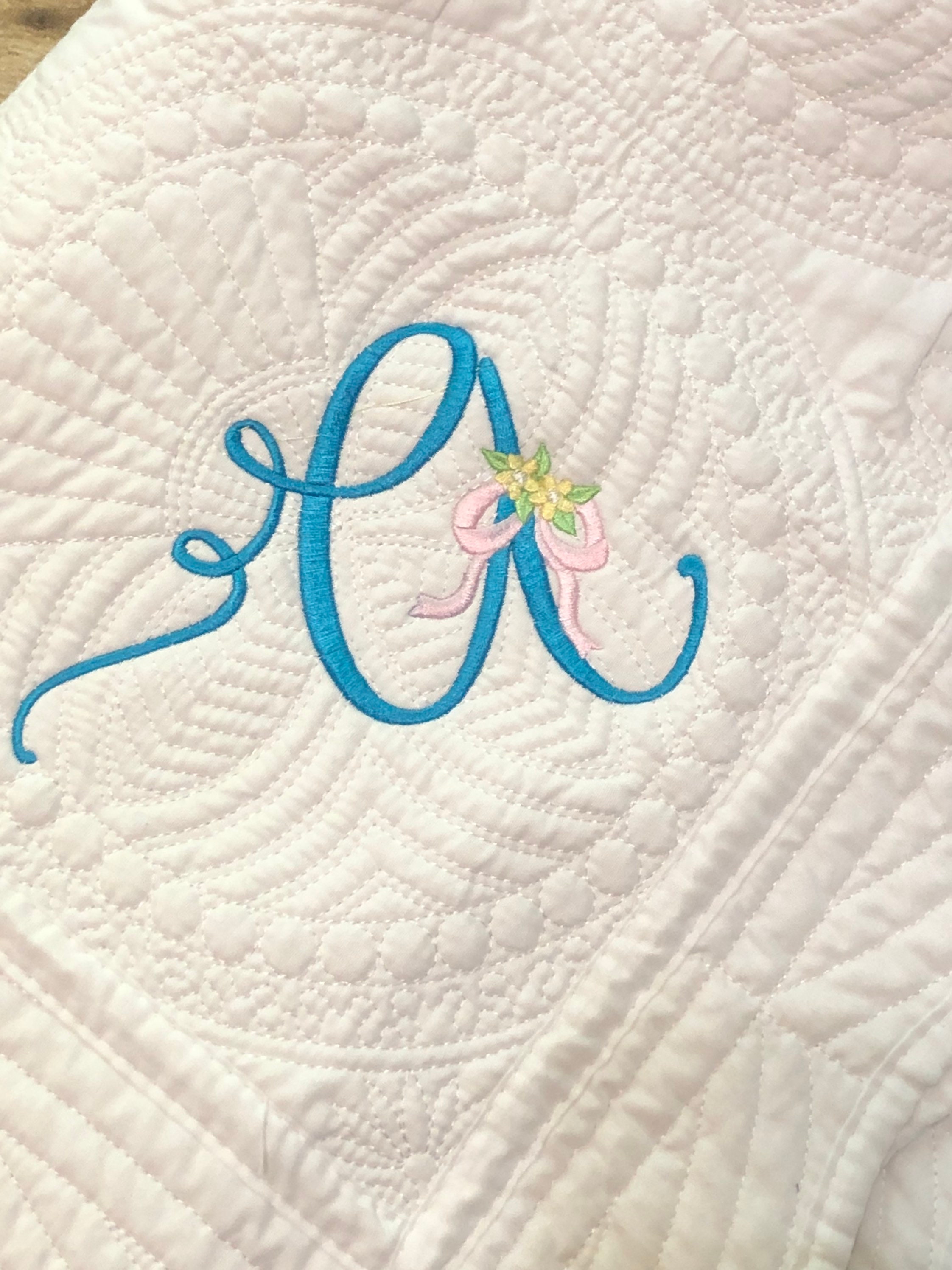 Baby quilt Monogram quilt Personalized quilt Nursery quilt | Etsy