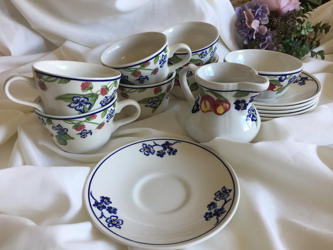 Vintage Churchill 14 Pce Tea Set Incl. 6 Cups and Saucers, a Creamer ...