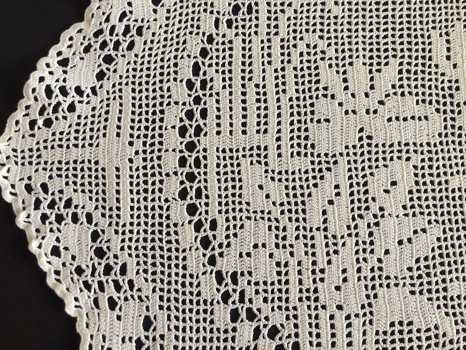 Mary Card Designed "pond Lily" (1930s) Vintage Crochet Lace Placemat ...