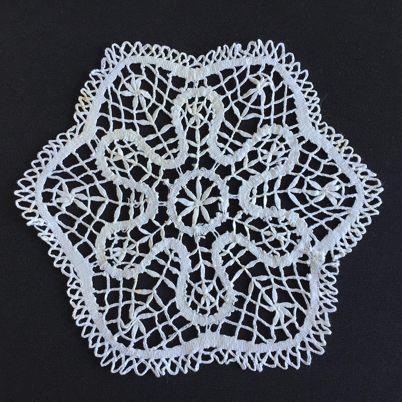 Mismatched Small Vintage and Antique Cotton Lace Whitework Doilies for ...