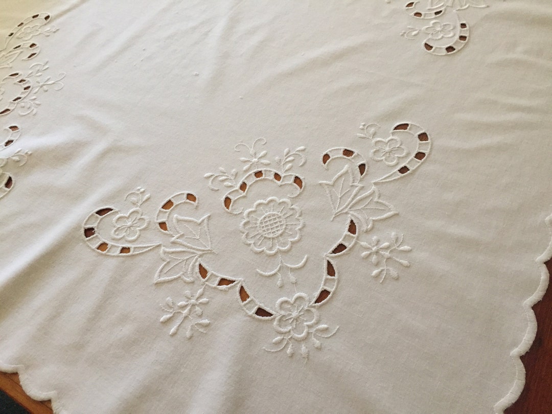 Vintage Madeira Cutwork Machine Embroidered Whitework Tablecloth With ...