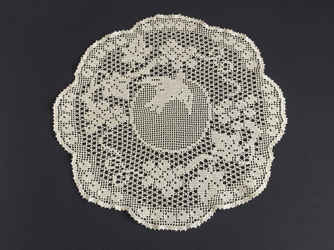 Mary Card Designed "grapevine and Silvereye" Filet Crochet Lace Doily ...