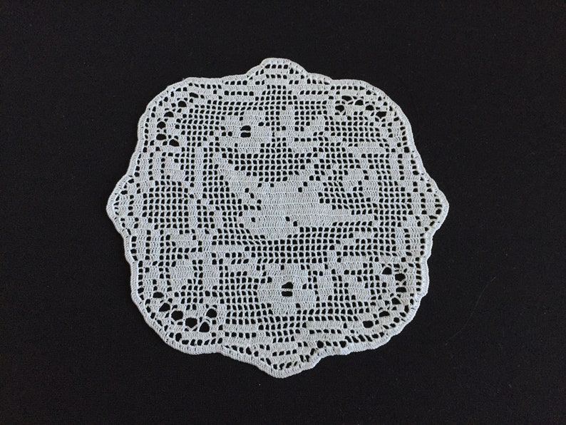 Mary Card Collectible Crochet Lace Doily "wild ROSE & Pigeon" - Etsy UK