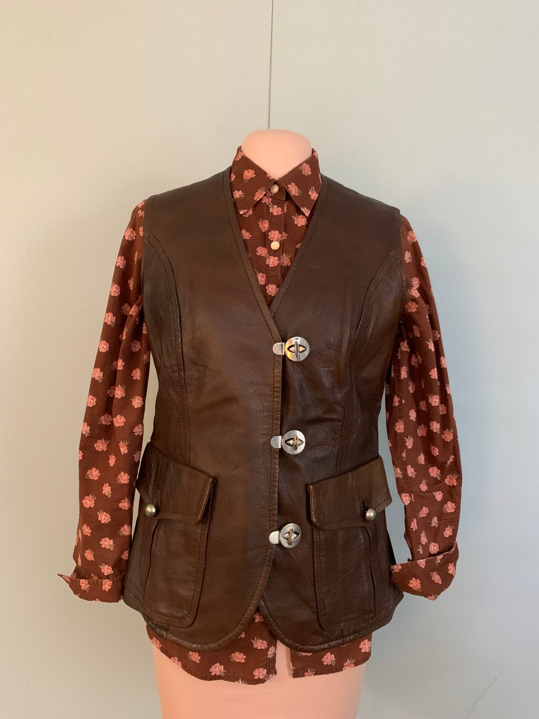 Leather Vest by Elko Metal Toggles Closure, Made in Mexico Size Medium ...