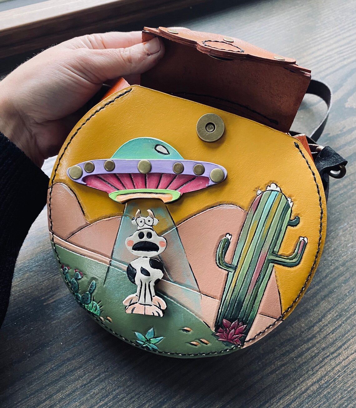 Leather Alien Abduction Desert Circle Purse With - Etsy