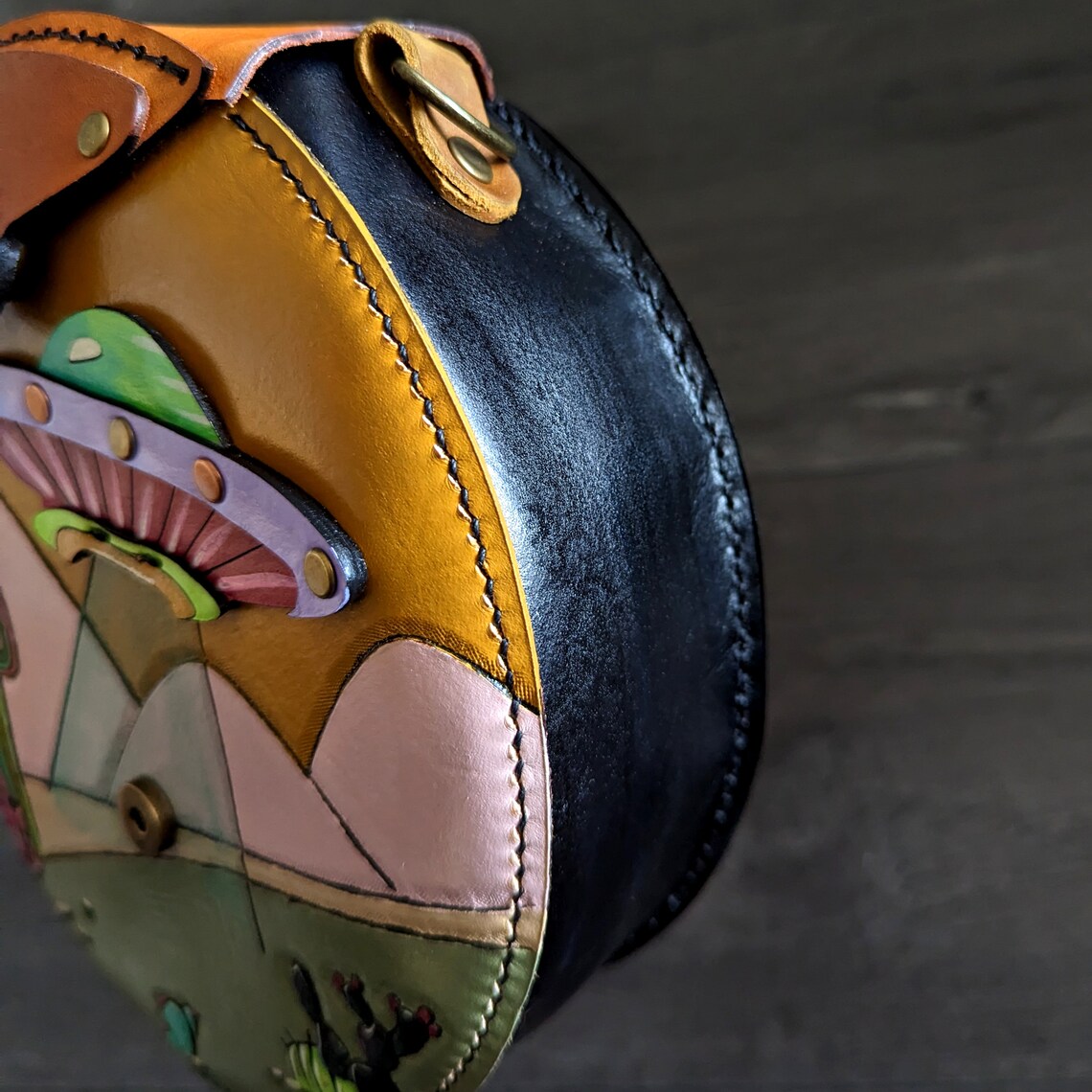 Leather Alien Abduction Desert Circle Purse With - Etsy UK