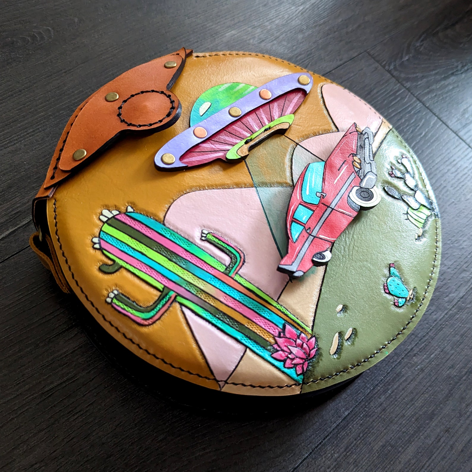 Leather Alien Abduction Desert Circle Purse With - Etsy UK