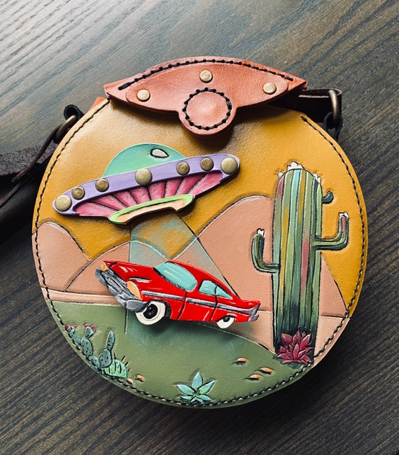 Leather Alien Abduction Desert Circle Purse With - Etsy