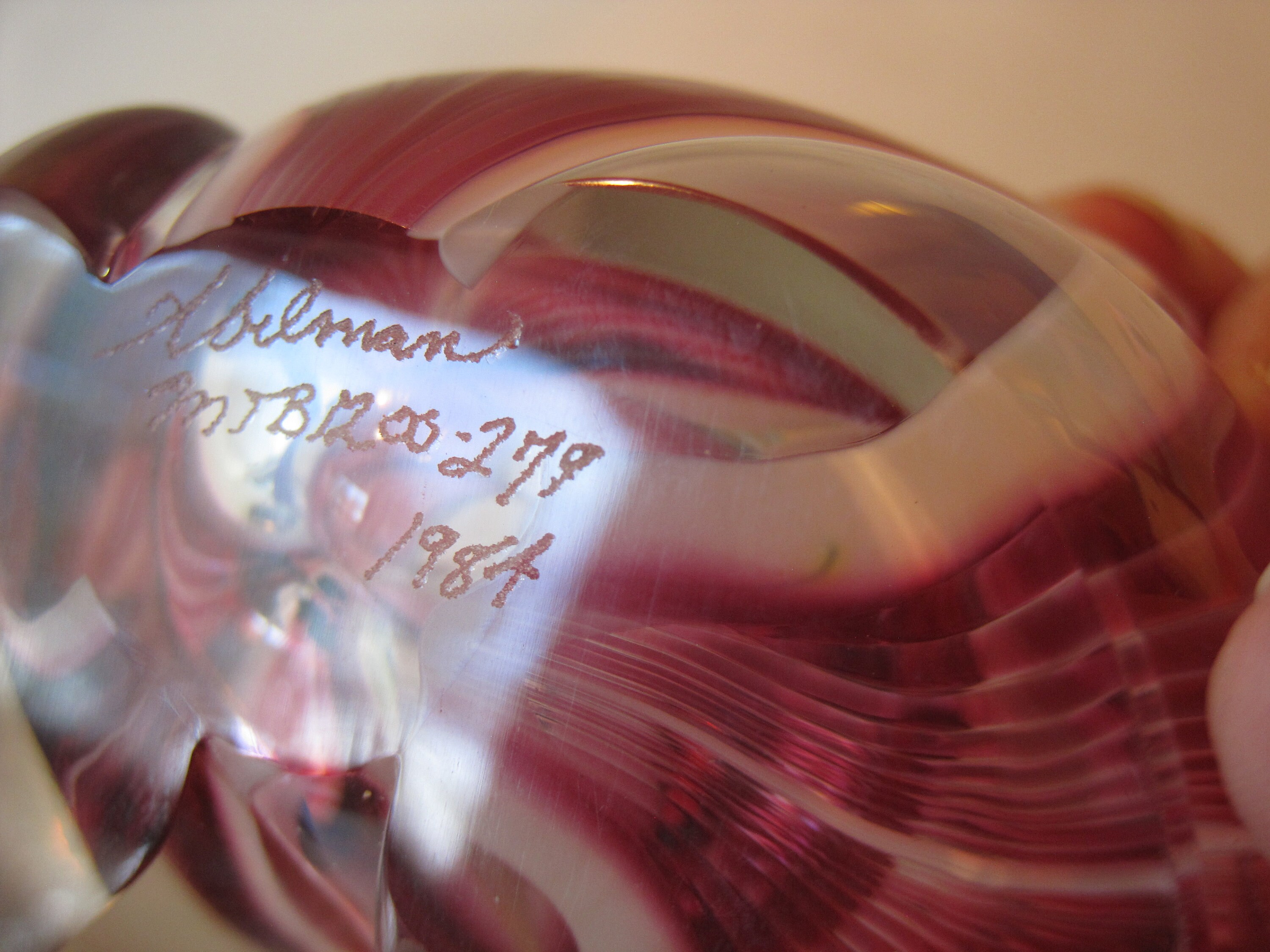 Vintage Stuart Abelman Art Glass Teddy Bear Figurine: Pink Iridescent ...