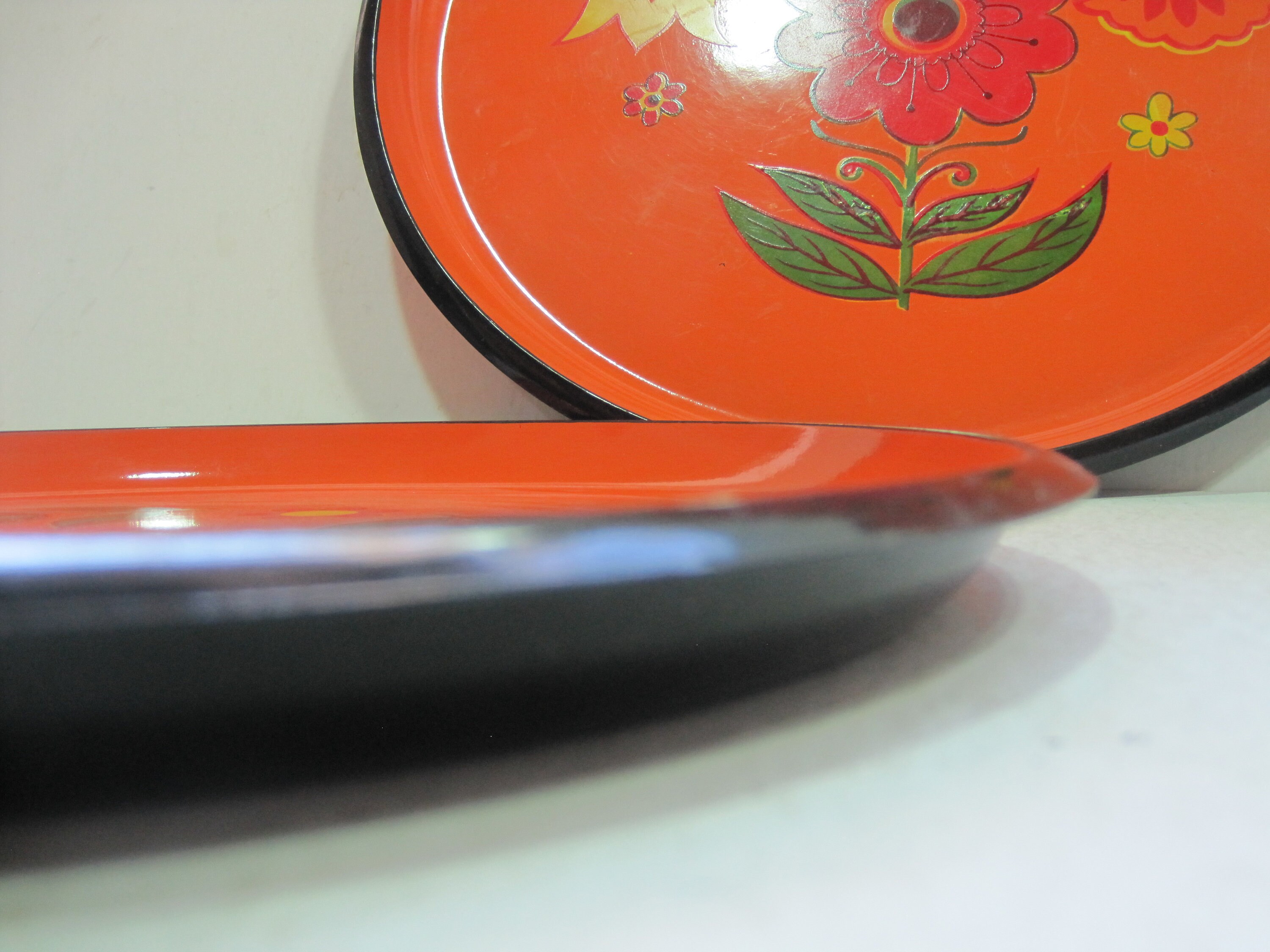 2 Vintage Large Round Plastic Serving Tray Hostess Beverage - Etsy