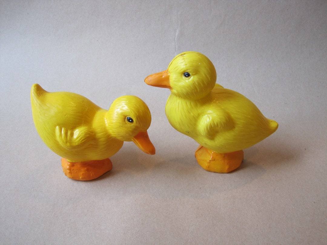 Vintage Pair Hard Plastic Ducklings Easter Decor Set of 2 Yellow Ducks ...