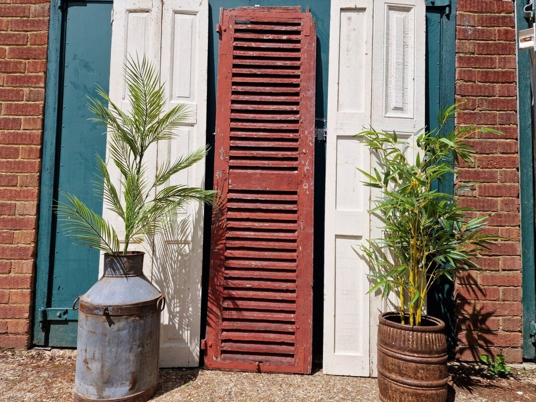 Vintage Single French Rustic Red Chippy Painted Wooden Louvered Shutter ...