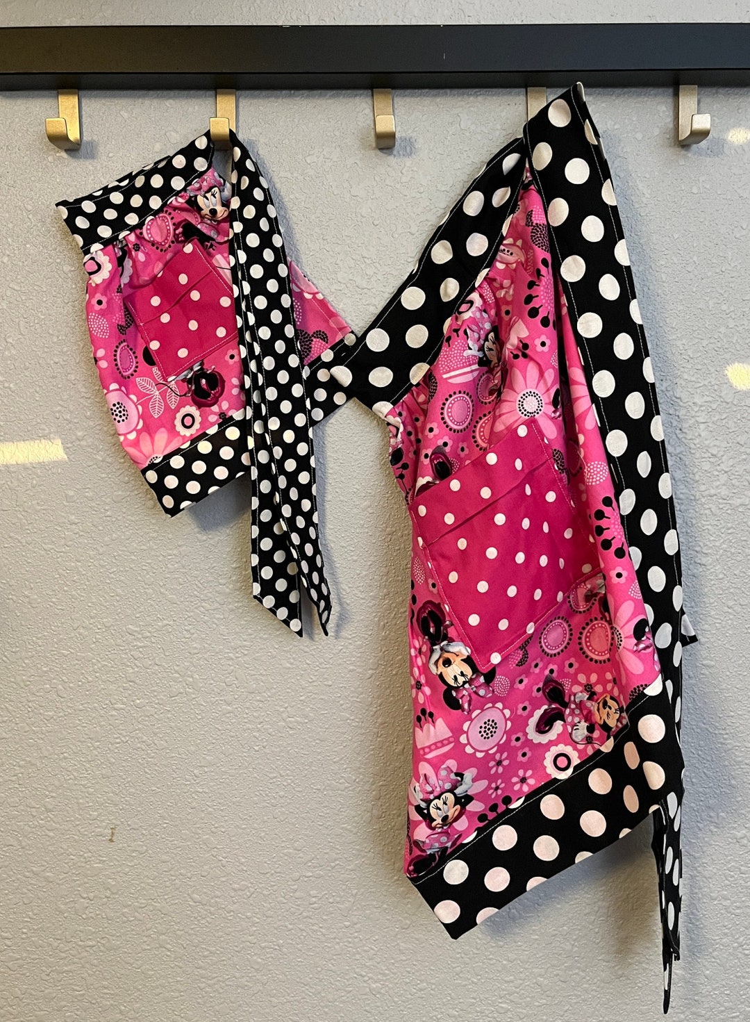 Minnie Mouse 1/2 Apron With Dots. Matching Child’s Apron Also Available ...