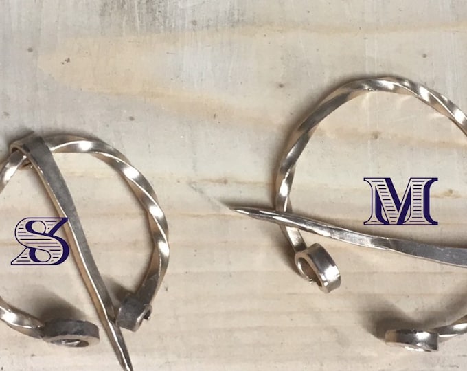 Penannular Brooch - Etsy