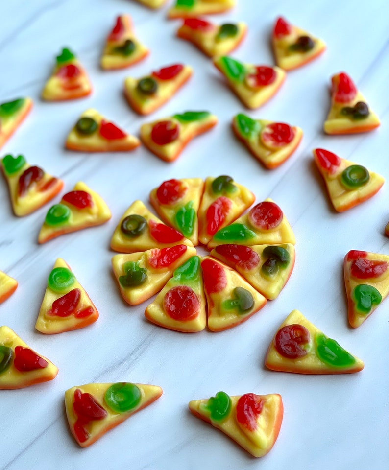 Gummies, Gummy Pizza, Gummy Candy, Candy Box, Candy Cart, Candy Jar ...