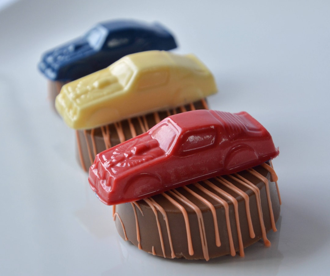 Race Car Chocolate Covered Oreos (12), Birthday Boy Favors, Chocolate ...
