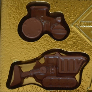 Chocolate Box Construction Truck, Chocolate Excavator, Chocolate Digger ...
