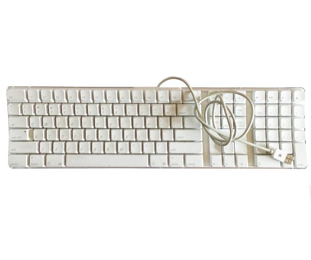 Vintage Classic Apple Model A1048 Keyboard With109 White Keys and ...