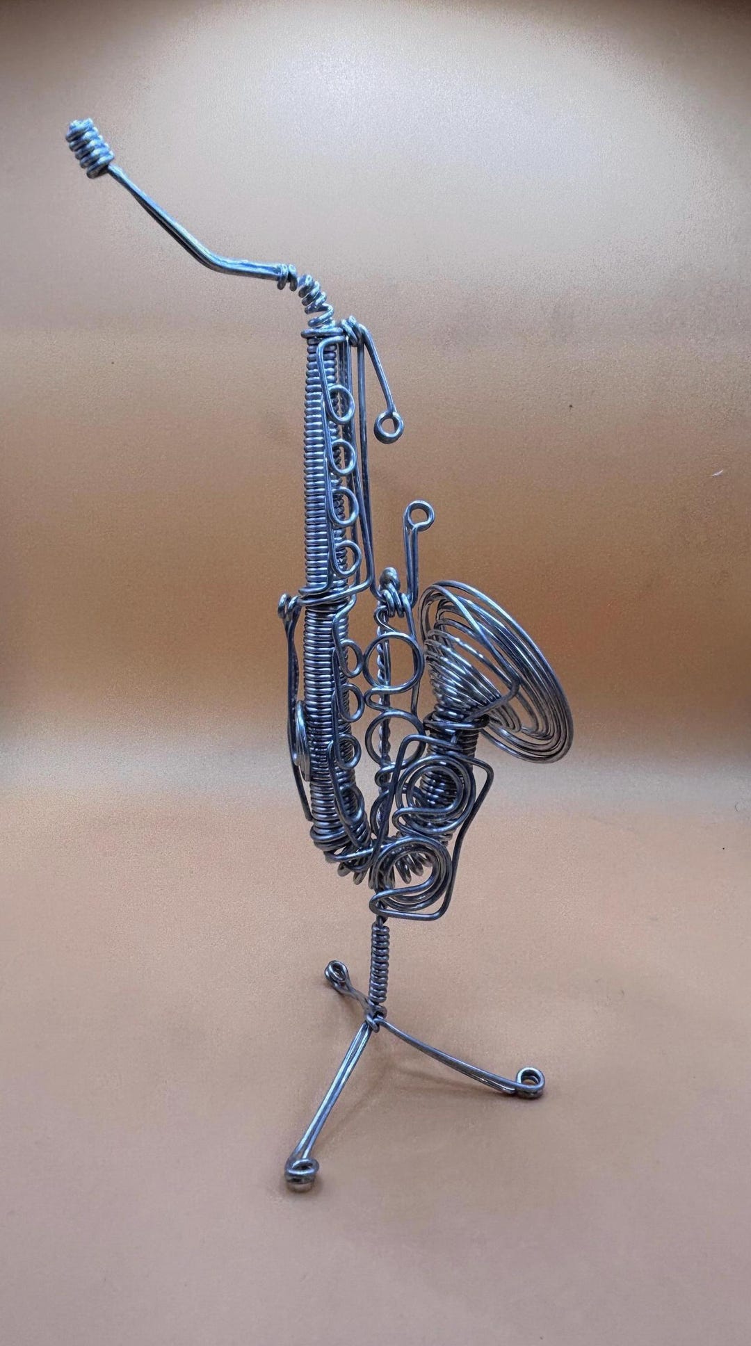 Saxophone Décoratif Fait Main En Fil D’aluminium – Sculpture Musicale ...