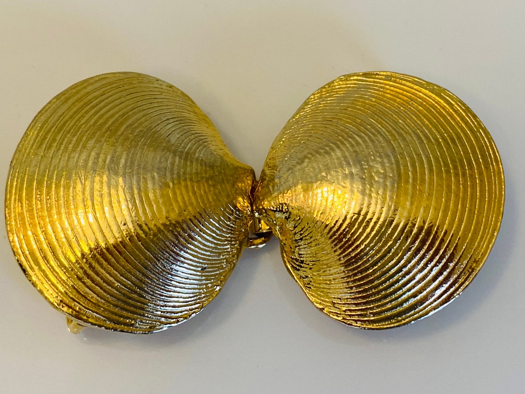 Mimi Di N Vintage 1975 Clam Shell Belt Buckle - Etsy