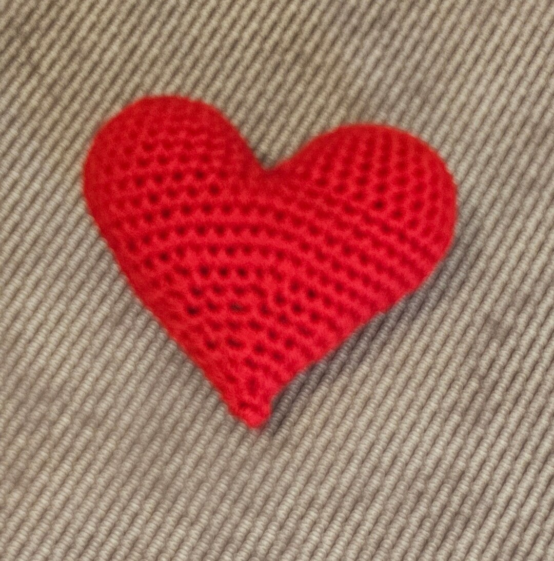 Red Heart Plushie, Soft Sculpture, Amigurumi, 4 Inches Tall by 4.5 ...