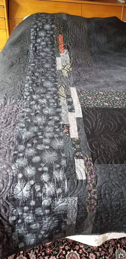 86x86 Lrg Quilt Black White Log Cabin With Black Gray Rust Accent ...