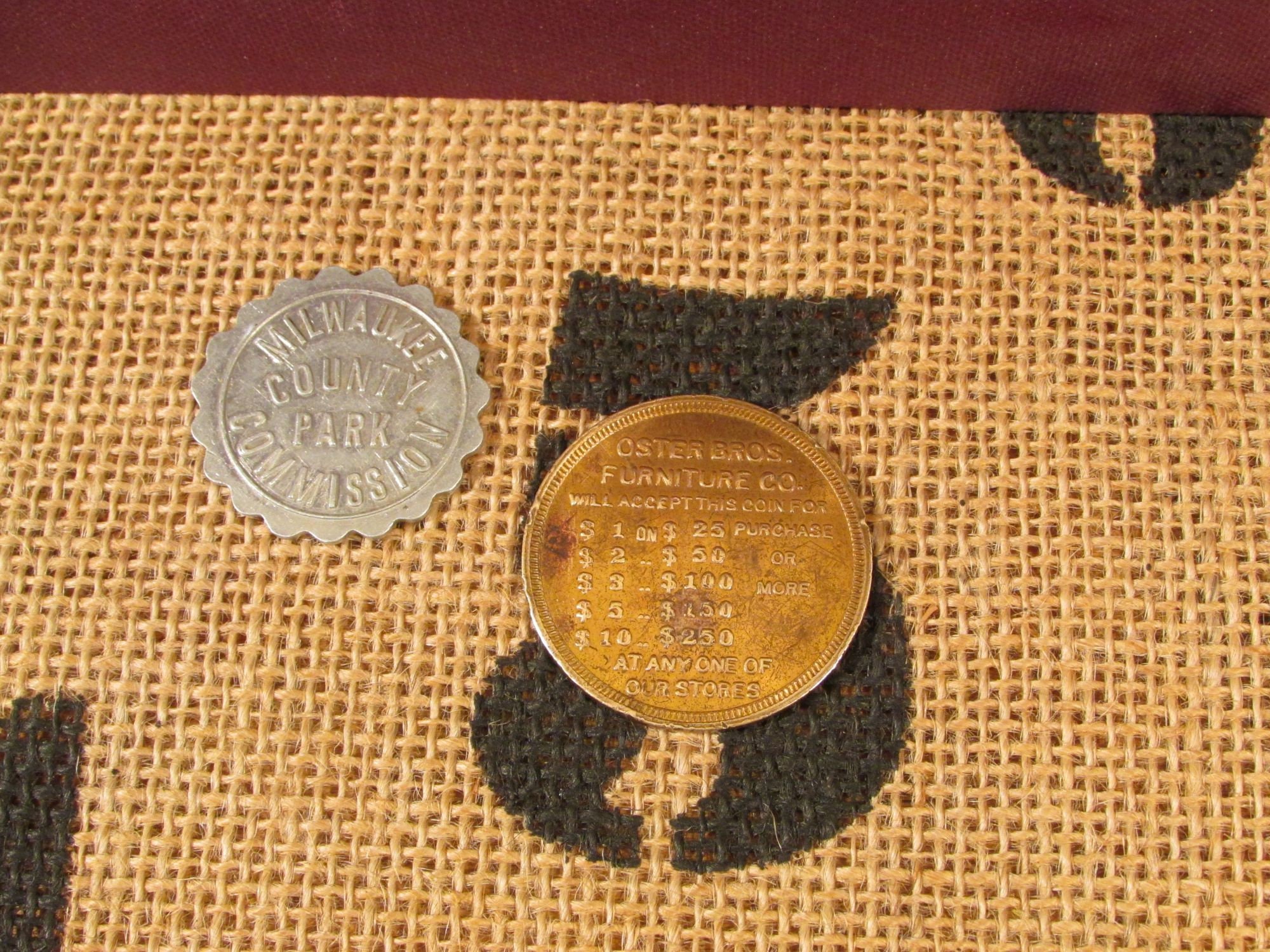 Old Trade Tokens Two Vintage Collectible Tokens - Etsy.de