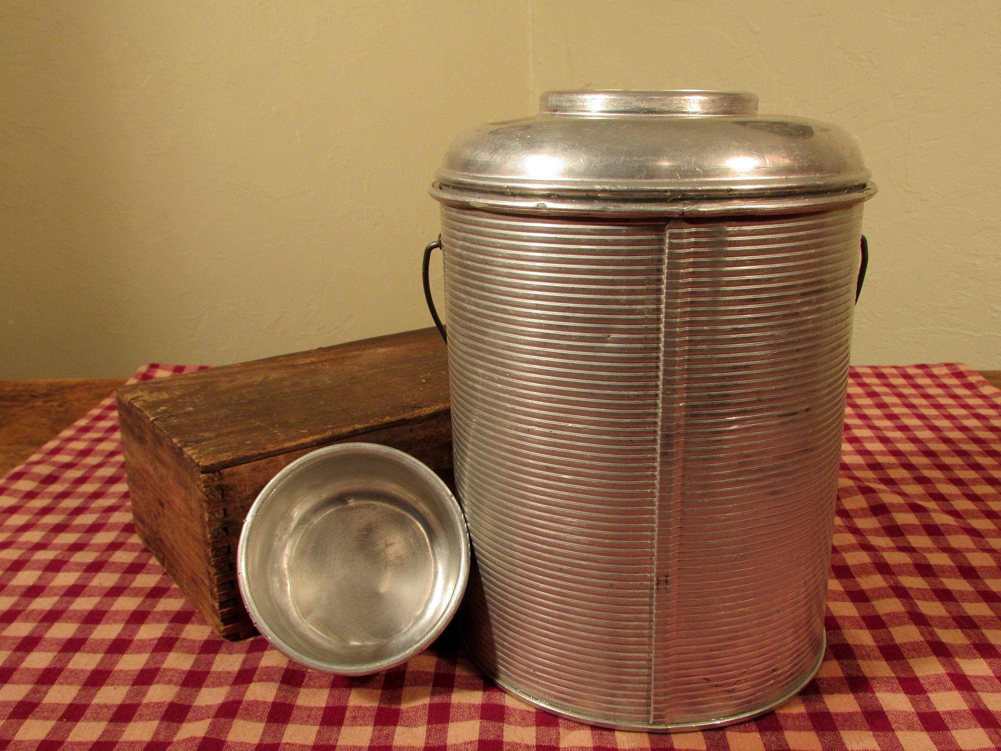 Picnic Jug, Vintage Aluminum Water Jug With Leaks - Etsy