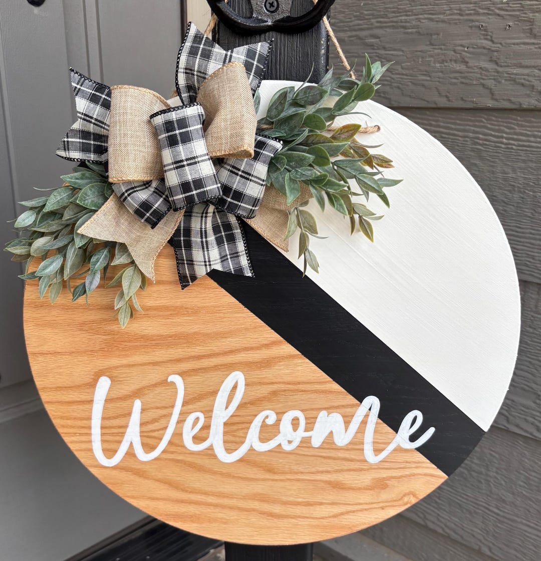 Hand Painted Welcome Door Hanger: Farmhouse Wood Sign With Bow - Etsy