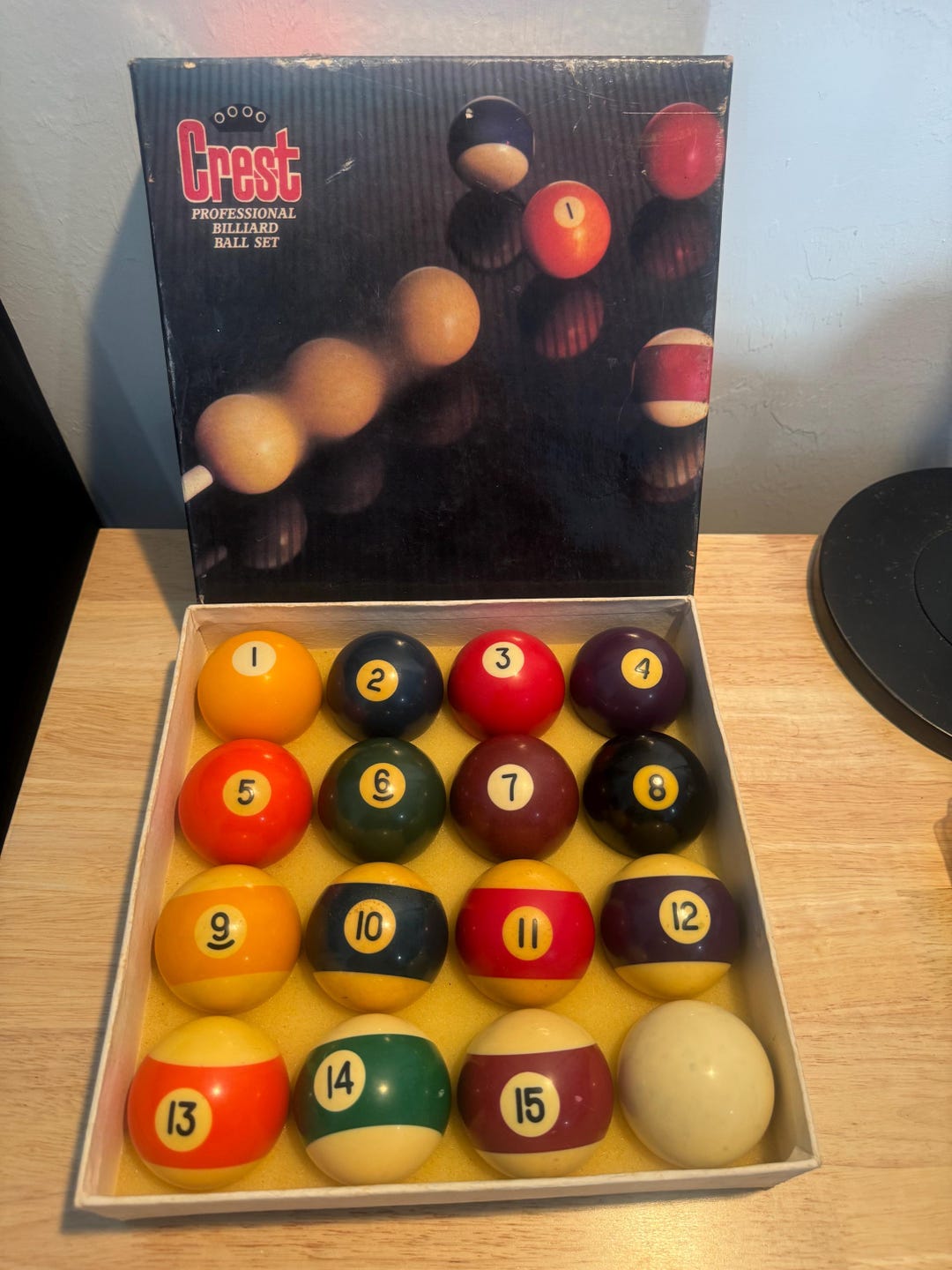 Vintage Billiard Ball Set Crest Professional Billiqrd Ball Set Complete ...