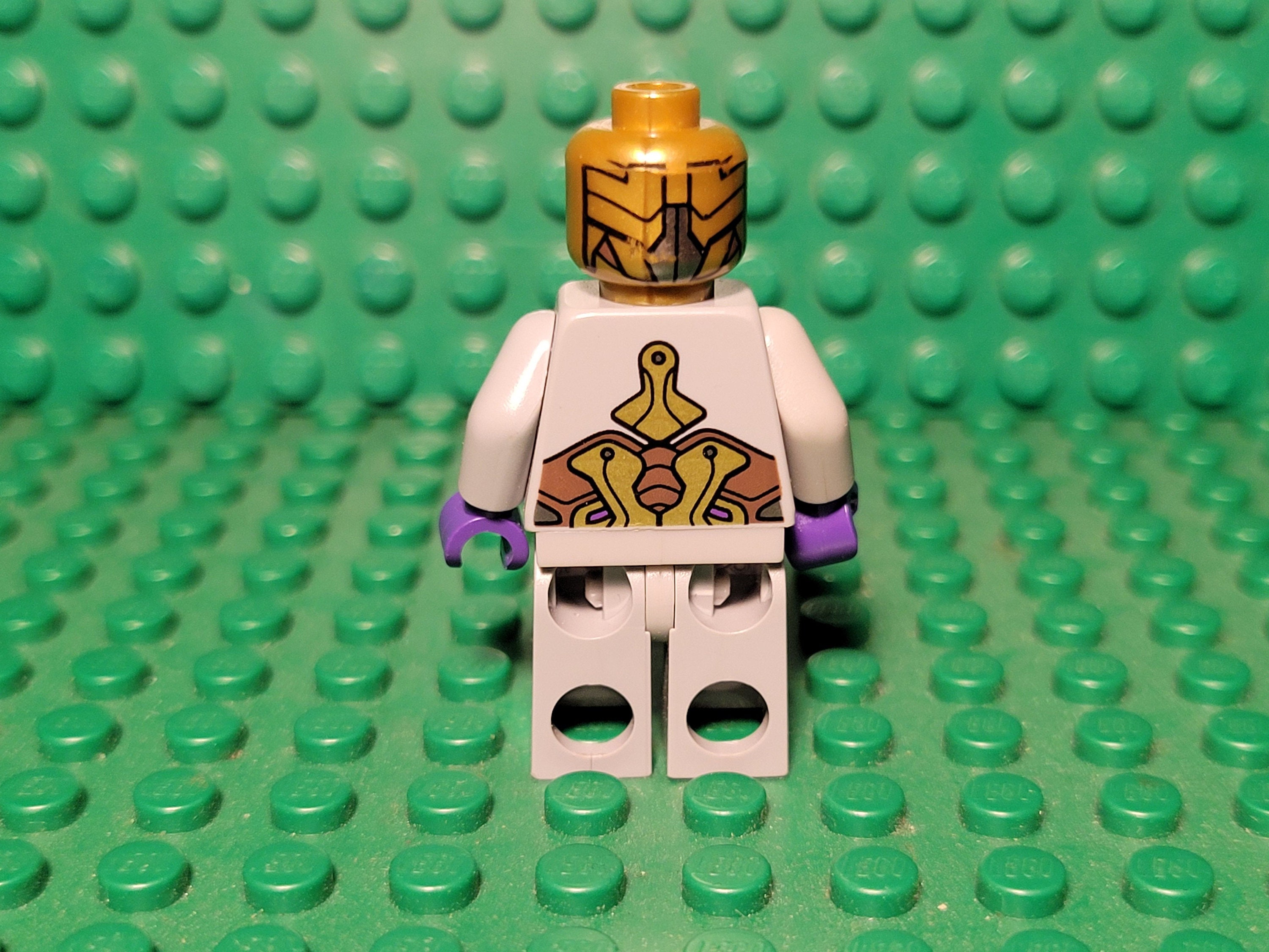 LEGO Alien Chitauri Foot Soldier Minifigure From Quinjet Aerial Battle ...