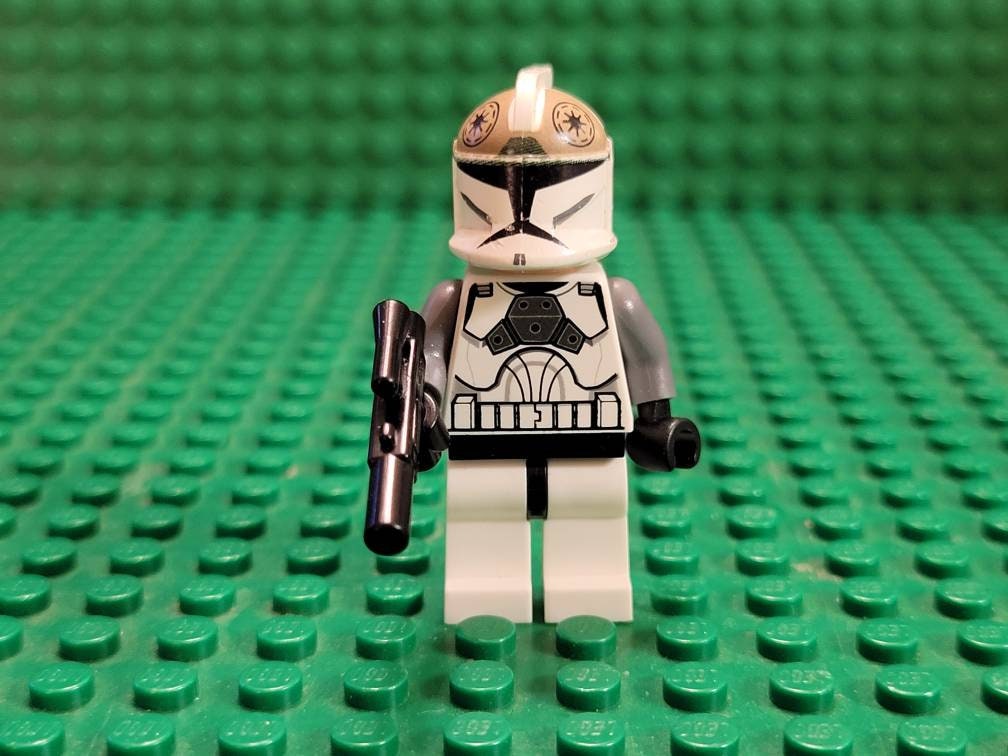 Lego Star Wars Commanders Lot: includes commander Cody captain Rex and ...