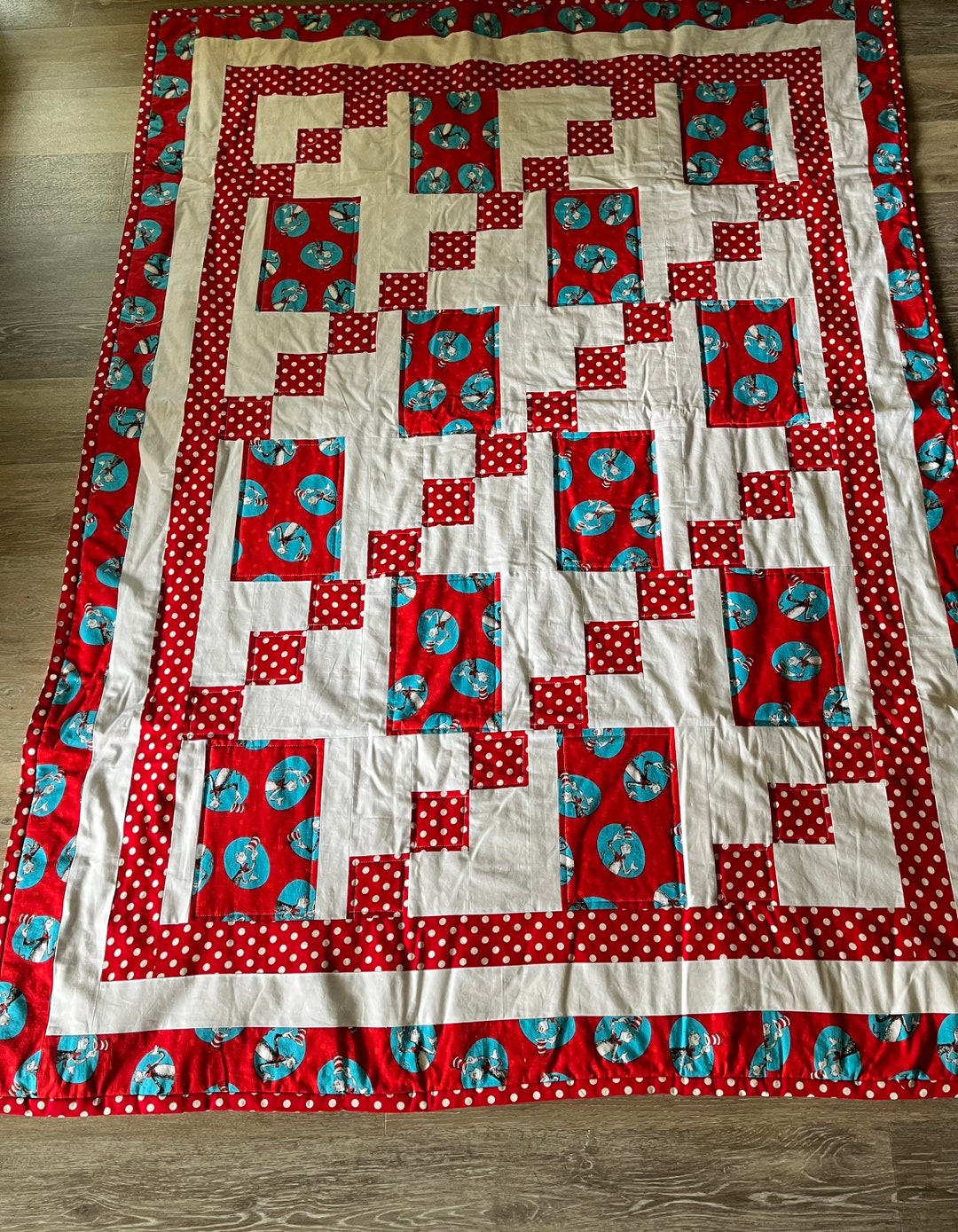 Cat in the Hat Quilt - Etsy