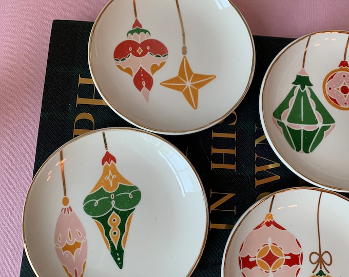 Set of Four Holiday Tidbit Plates - Etsy