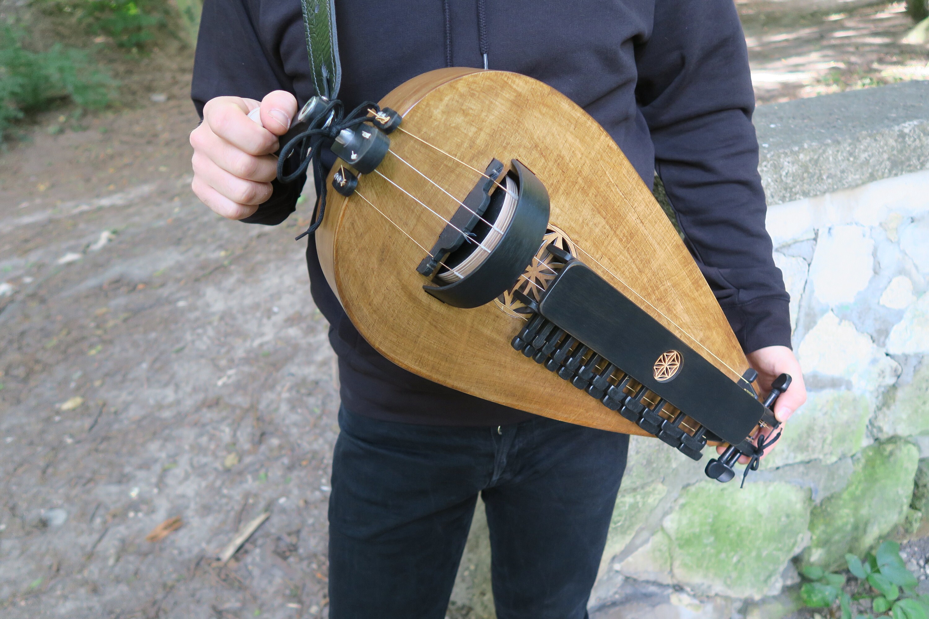 Tear Shaped Dusty Light Brown Hurdy Gurdy / Wheel Lyre / - Etsy