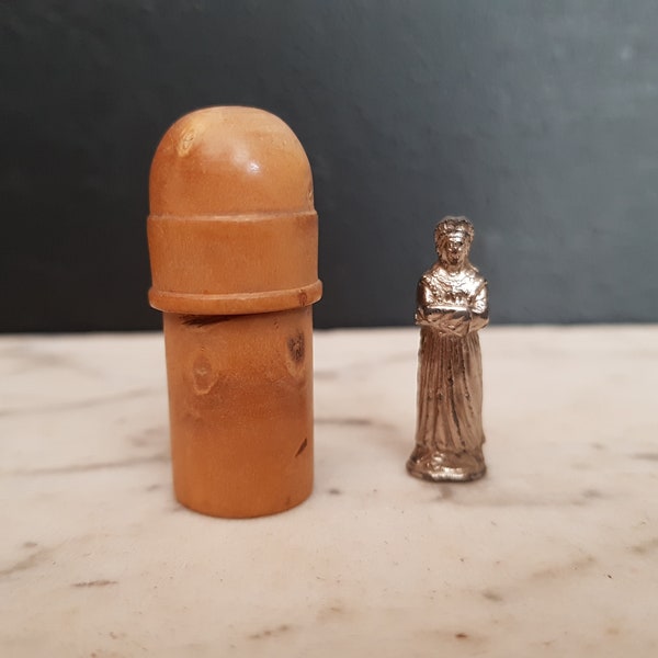 Catholic Pocket Shrine - Etsy