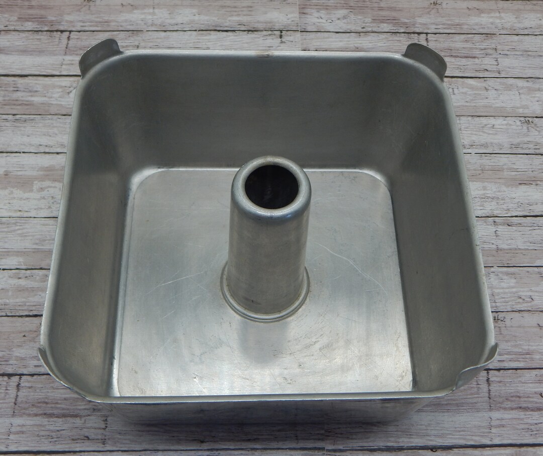 SQUARE BUNDT PAN Vintage Aluminum Wear-ever 9 X 9 X 4 Two Piece Angel ...